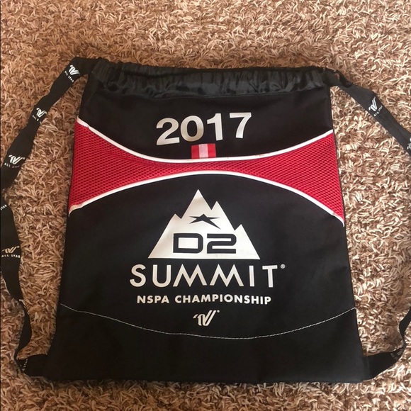 Bags | D2 Summit Bag | Poshmark